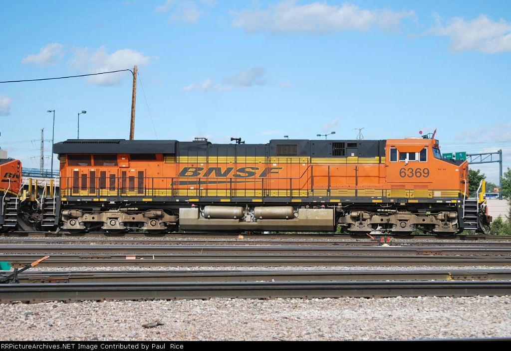 BNSF 6369